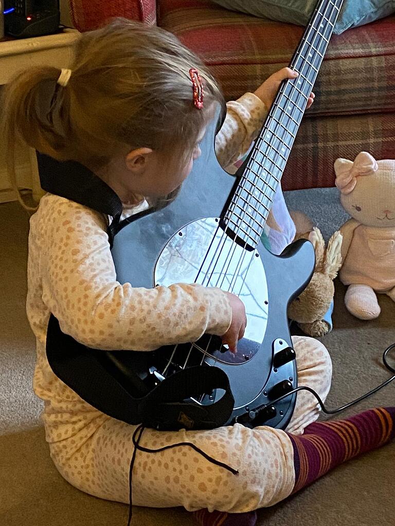 Your never too young to learn Bass - BassBuzz Forum